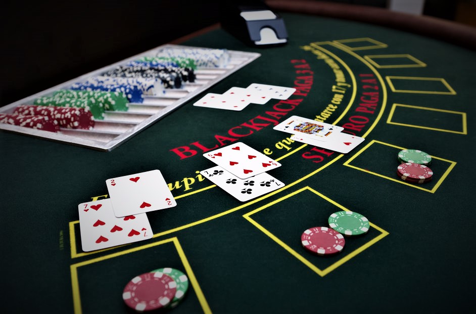 Bermain di Bandar Judi Online Terlengkap dan Terpercaya - Tips Menang ...